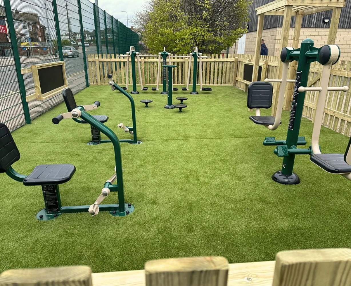 Playground Fitness Equipment - Signhills Academy, Cleethorpes