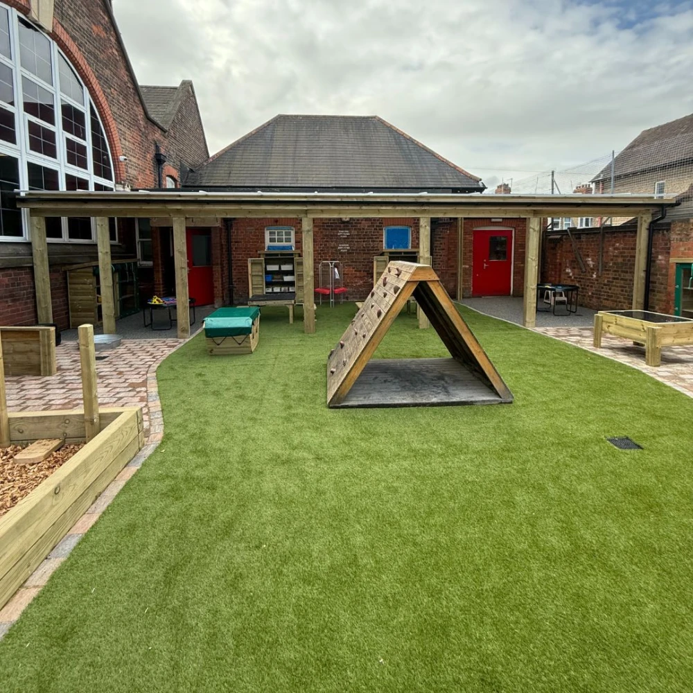 Outdoor Learning Through Play - Mersey Primary Academy, Hull
