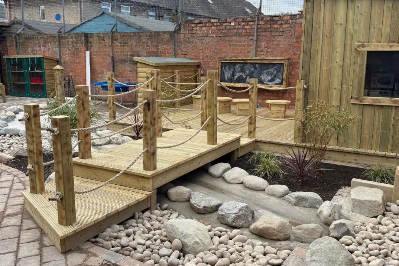Outdoor Learning Through Play - Mersey Primary Academy, Hull