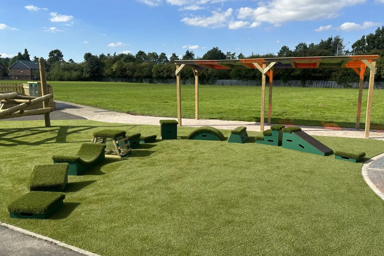 Natural Sensory Playground Design - Regent Farm First School, Newcastle